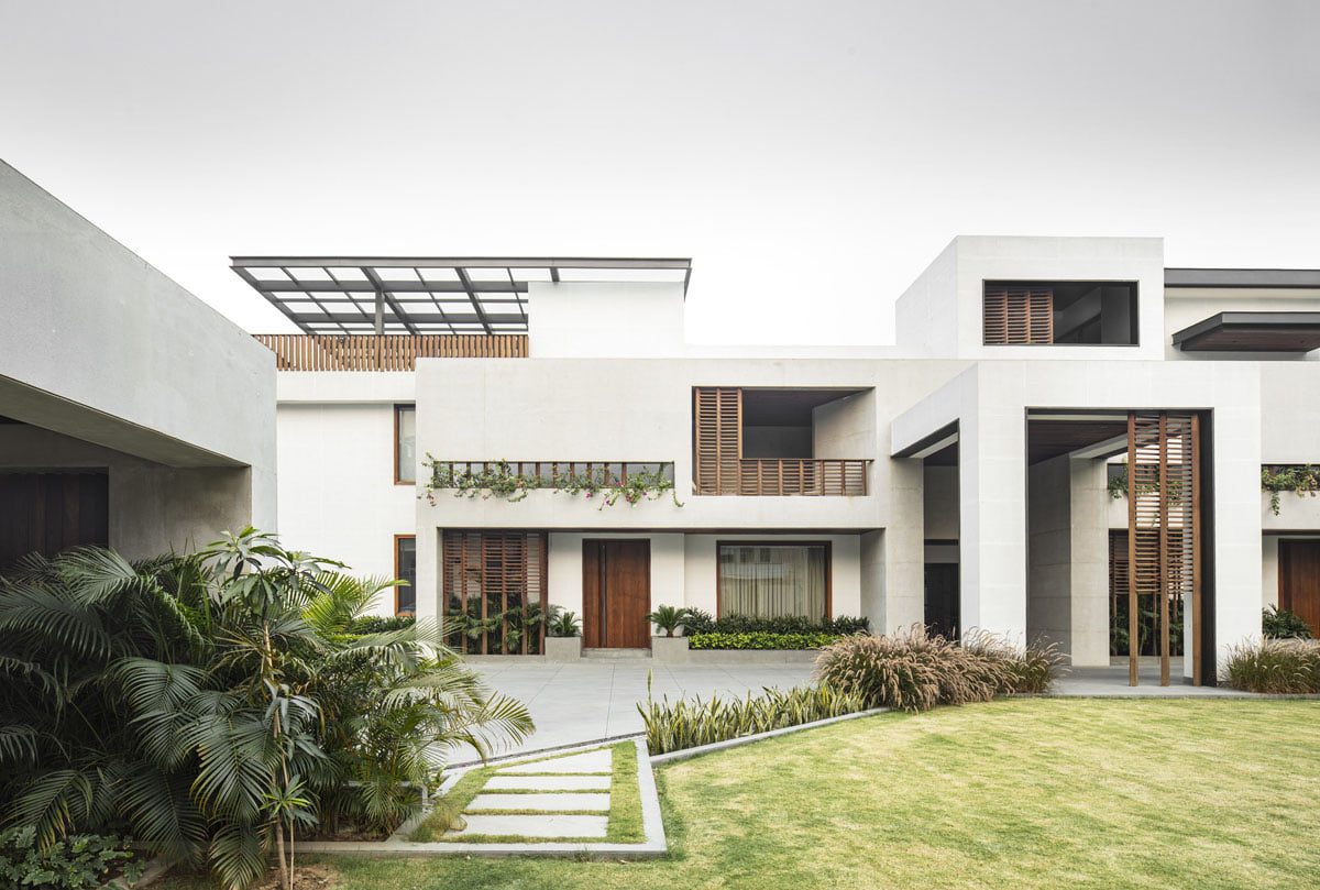 Menyambung 2 Rumah Bersama Untuk Membentuk Rumah Hem - Minimalis123