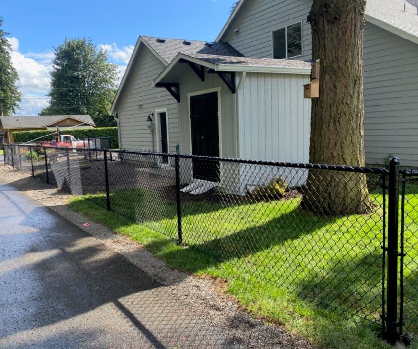 Cara Memilih Pagar Rantai Terbaik untuk Properti Anda - Minimalis123